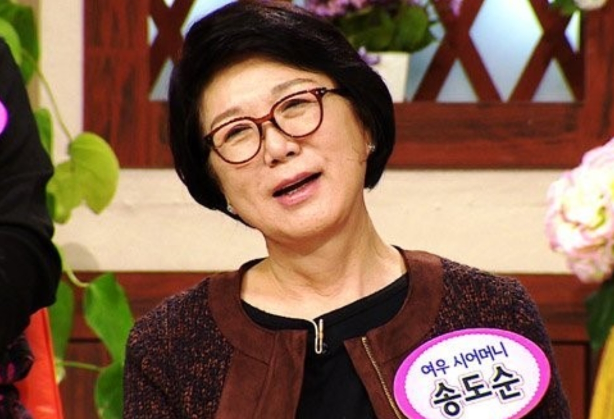 Namgoong Ok-boon Mourns the Passing of Voice Actor Song Do-soon, "A ...
